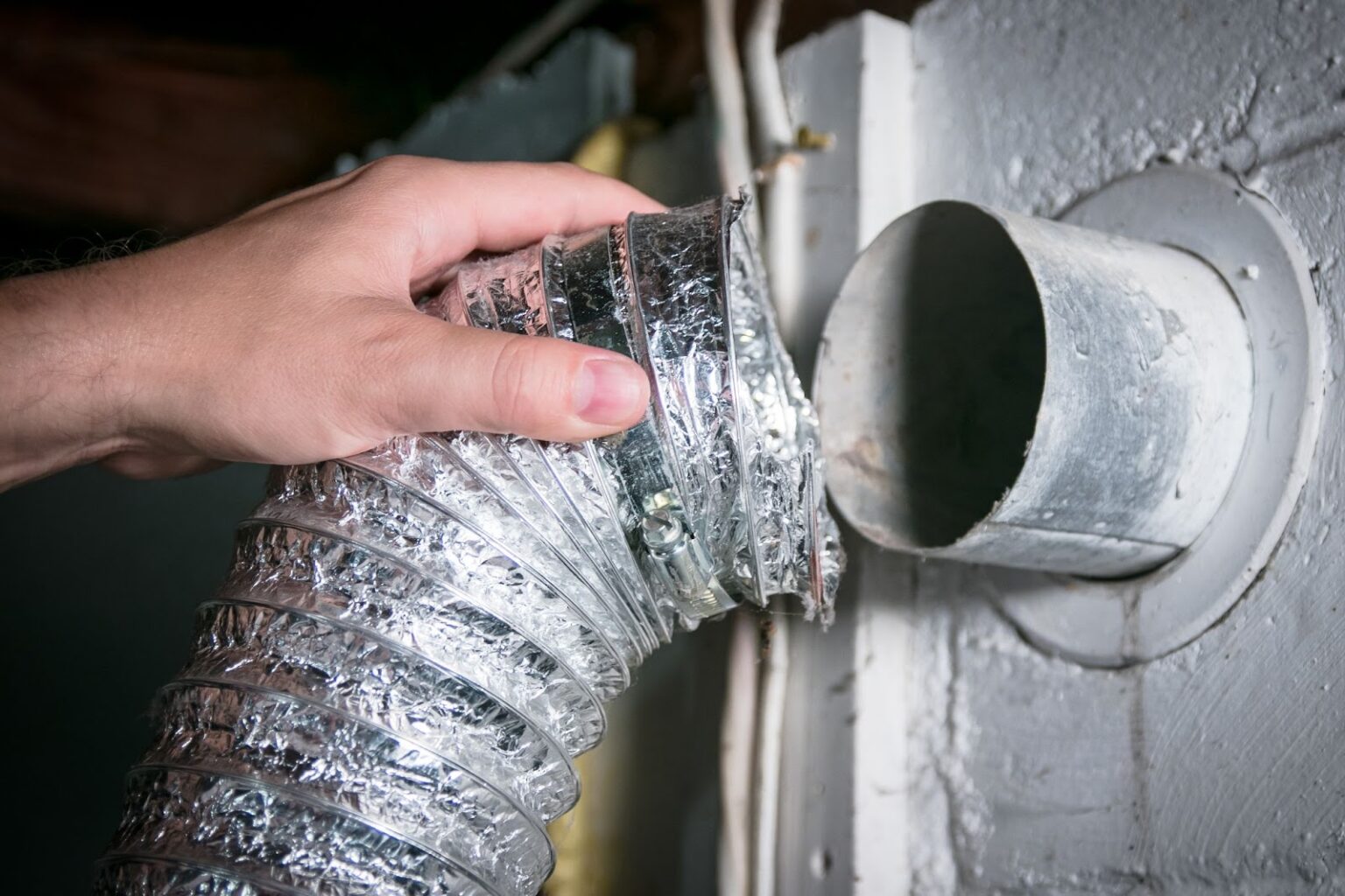 Unclogging a Clothes Dryer Vent: A DIY Guide for Homeowners